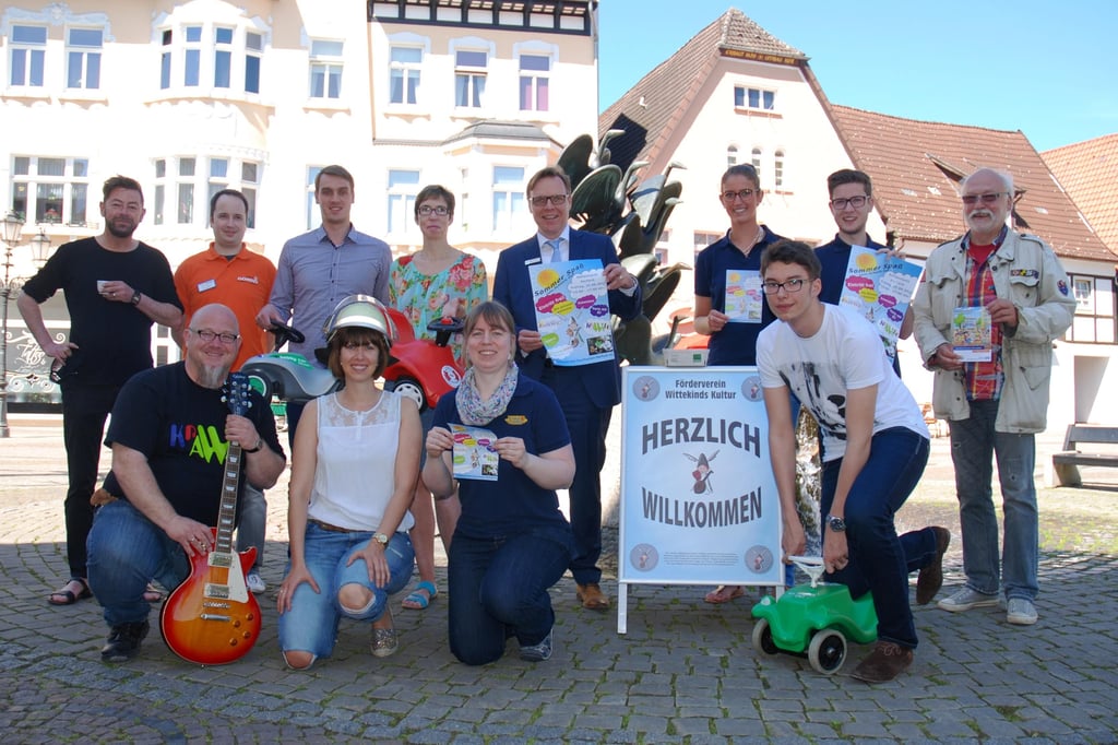 Erster Sommerspaß auf dem Gänsemarkt