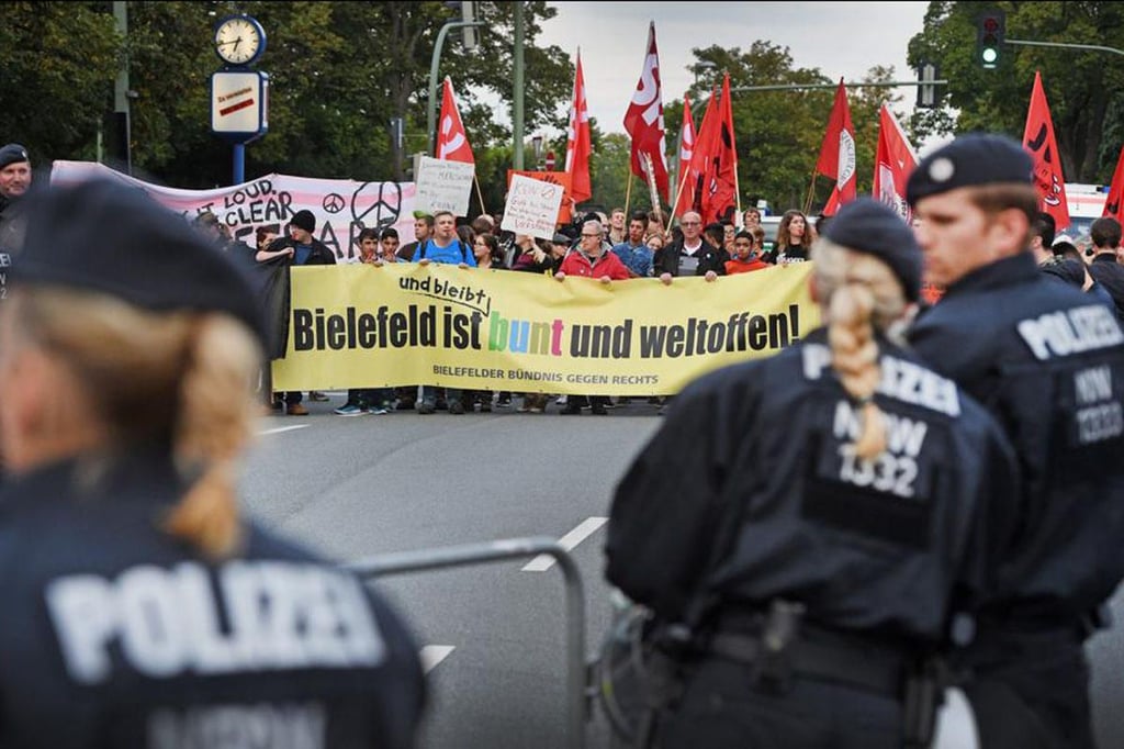 Ulrich Papke meldet Gegen-Demo an