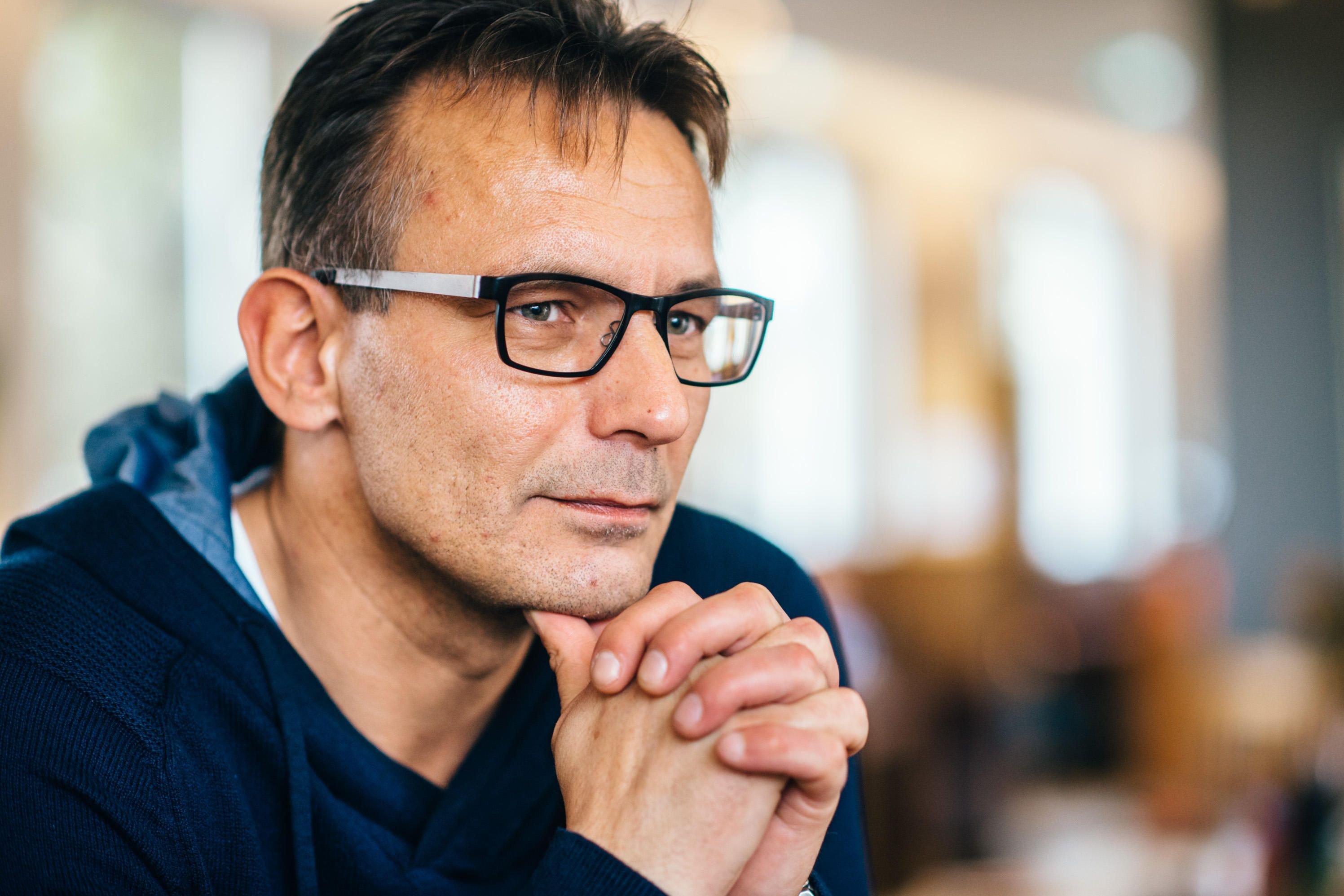 Michael Born verlängert