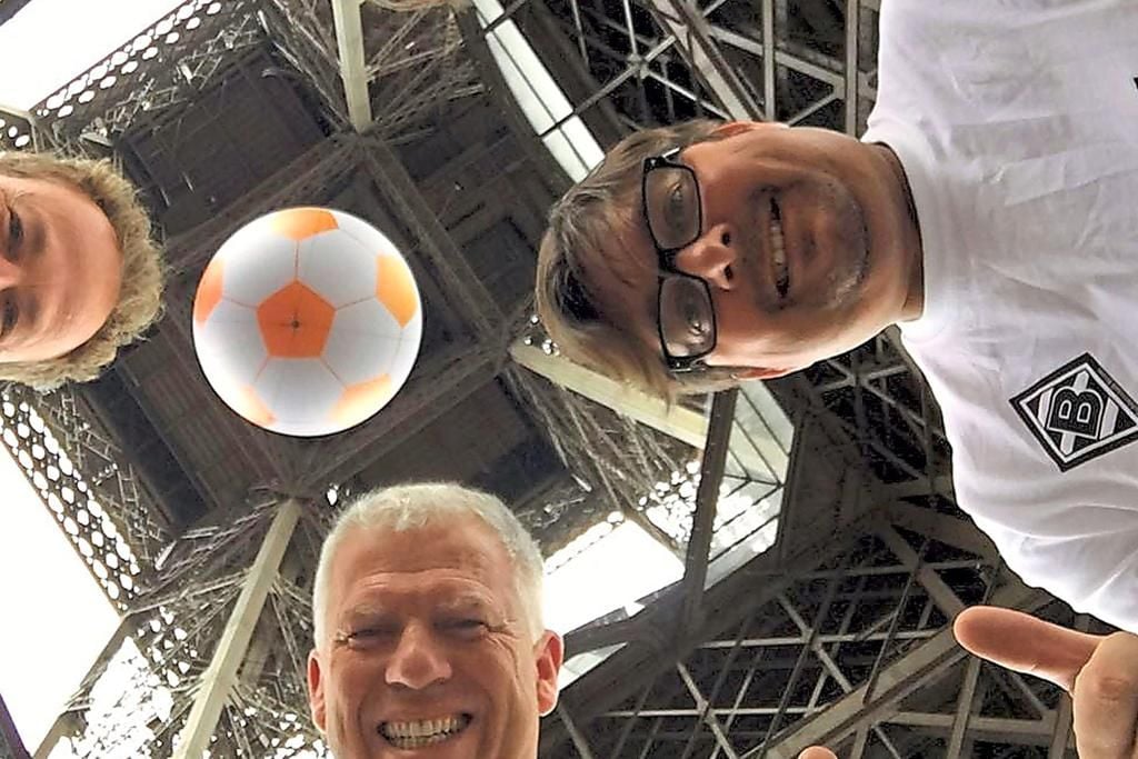 Torsten Hirsch ist mit den „Mönchen“ live dabei