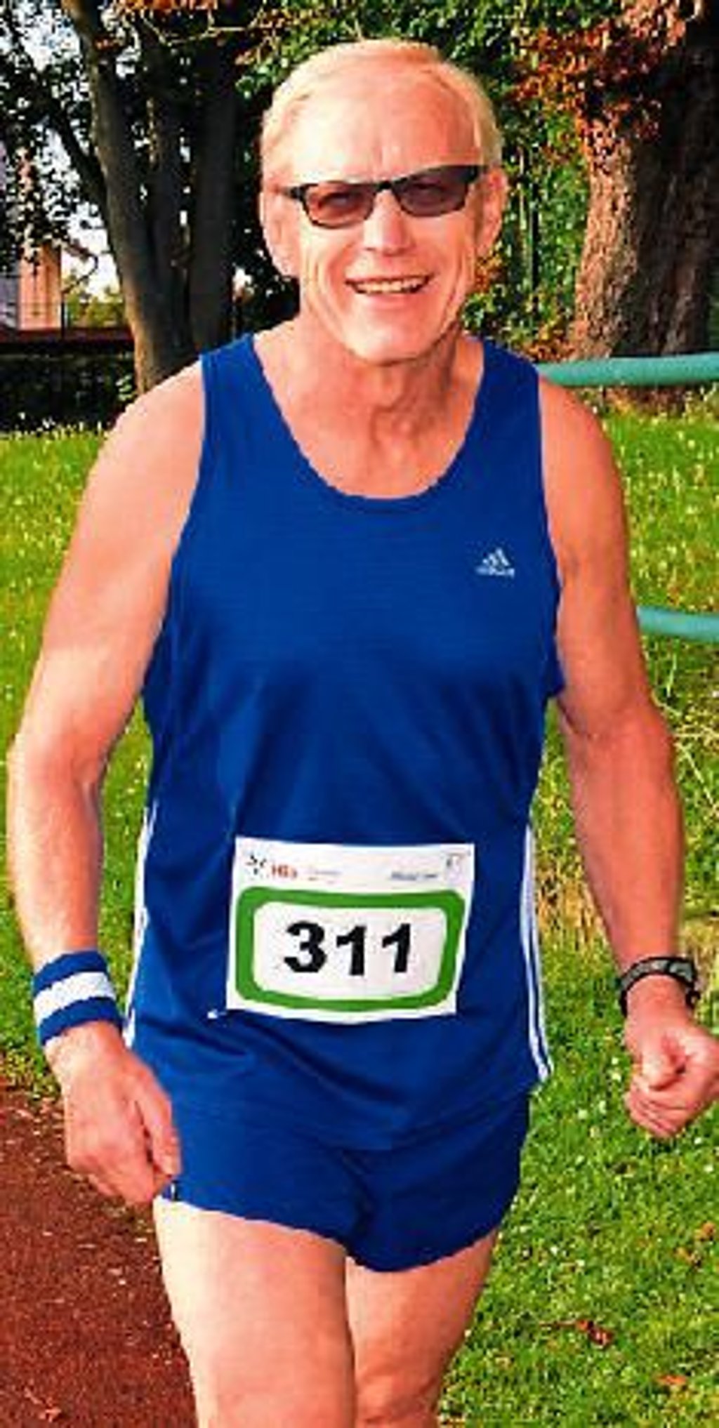 Nahen und Siepler eilen davon