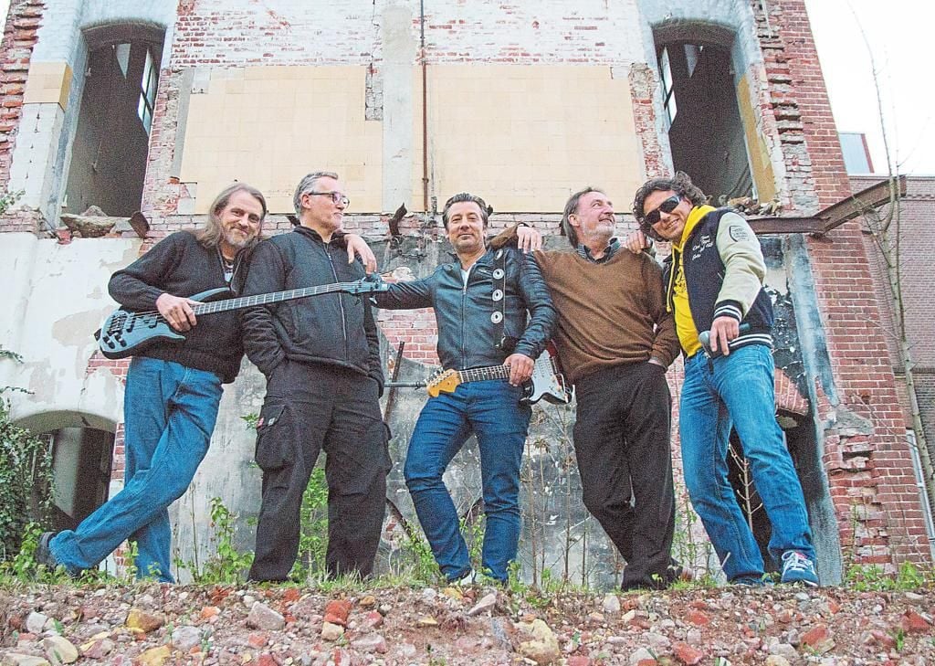 „8 Stitches“ live in der Lila Eule