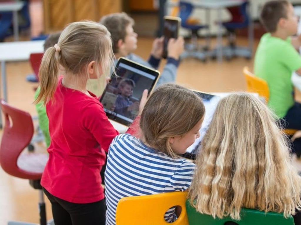 «Schüler brauchen Tablet, Sportsachen und Schulbrot»