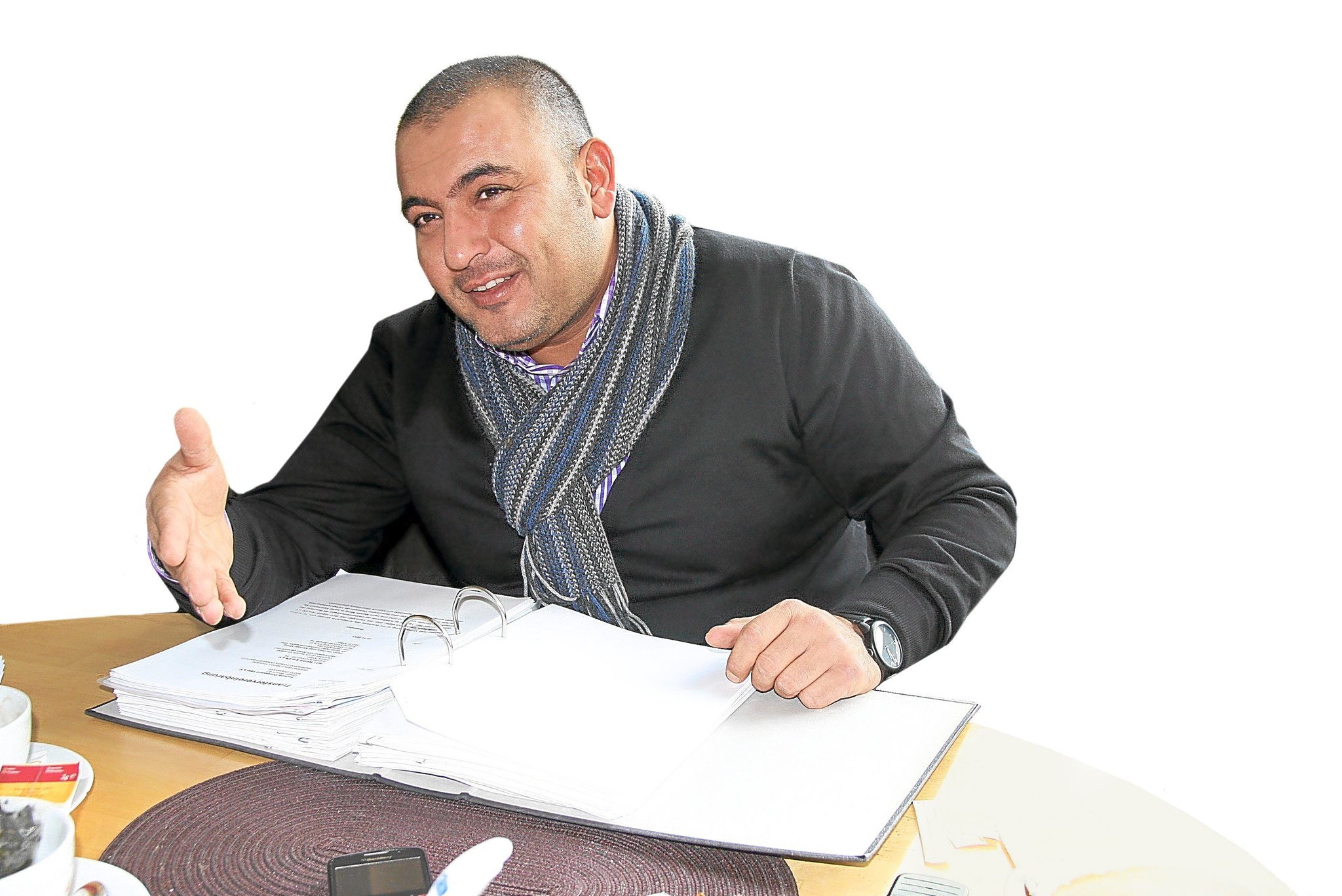 Fußball: Rot-Weiß Ahlens Ex-Sportdirektor Baris Günes im exklusiven „AZ ...