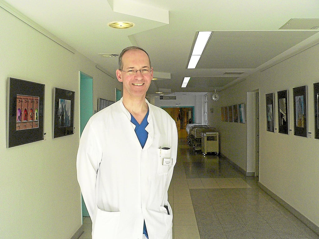 Dr. Dirk Nischik vom Maria-Josef-Hospital spricht über Untersuchungen ...