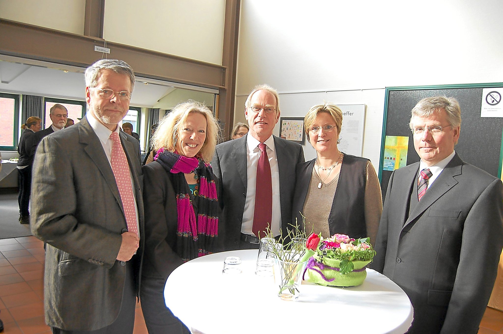 Zahlreiche Gratulanten beim silbernen Ordinationsjubiläum von Pfarrer ...