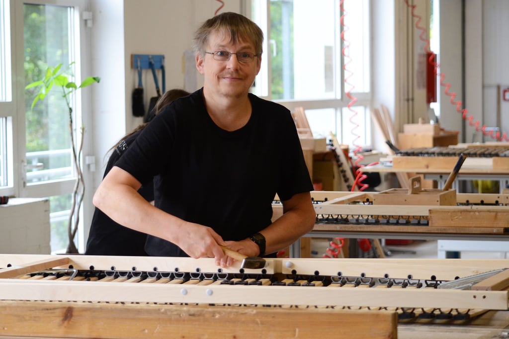 Robert Beese ist gehörlos und auf Hilfe im Alltag angewiesen