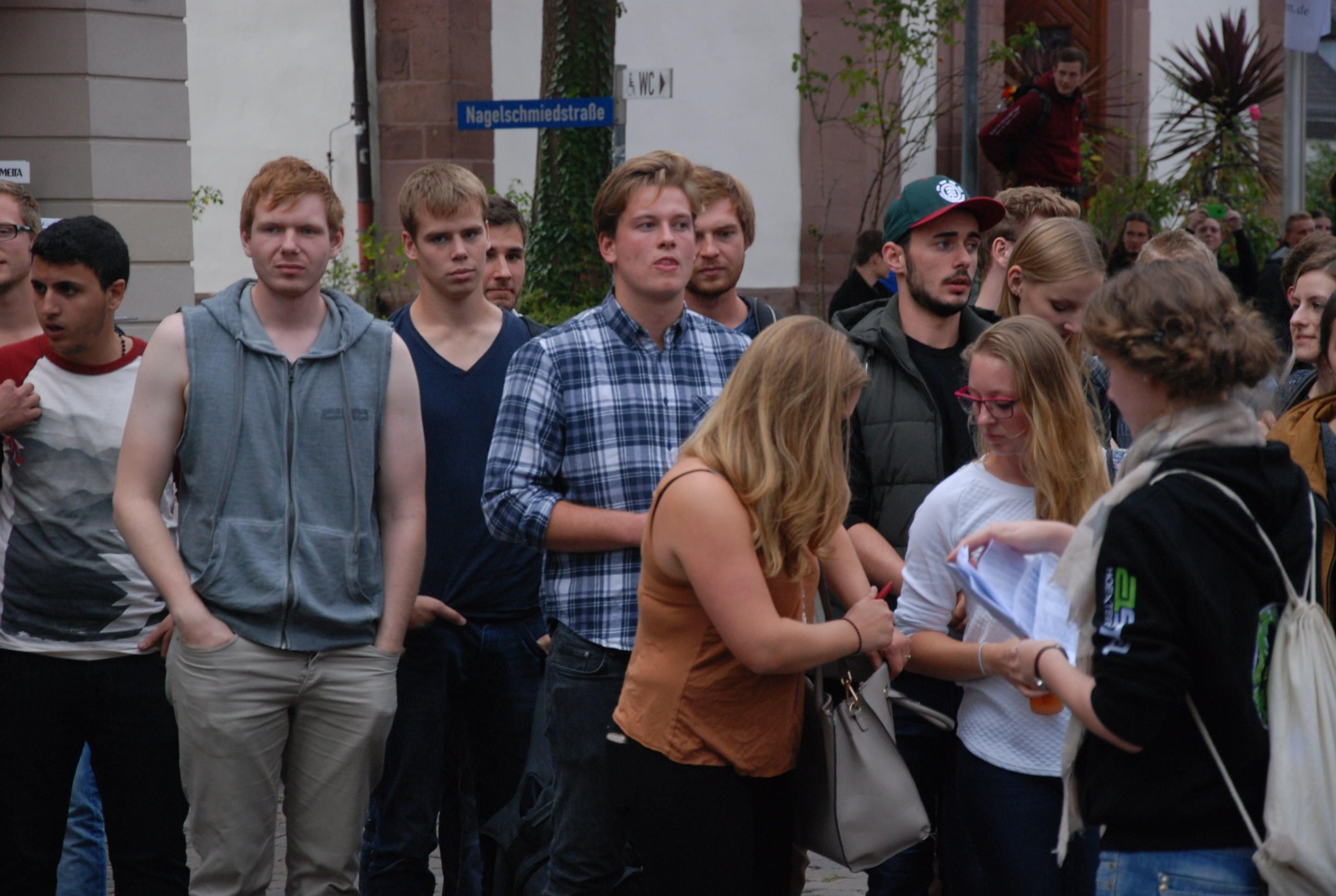 Hochschule Höxter: Kleiderkette der Erstsemester