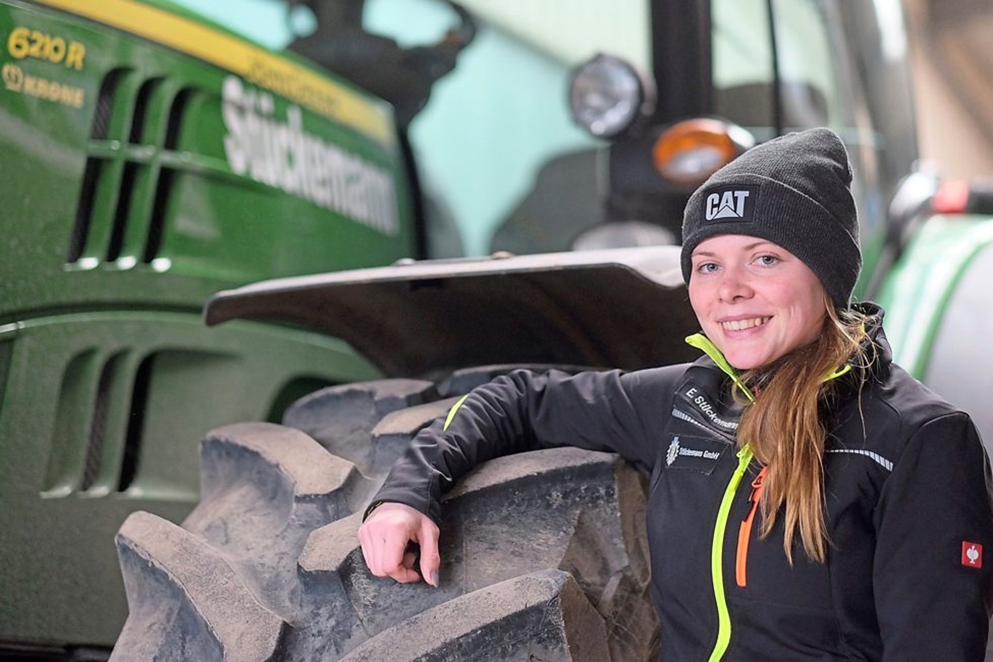 Am liebsten sitzt sie auf dem Bagger oder Trecker