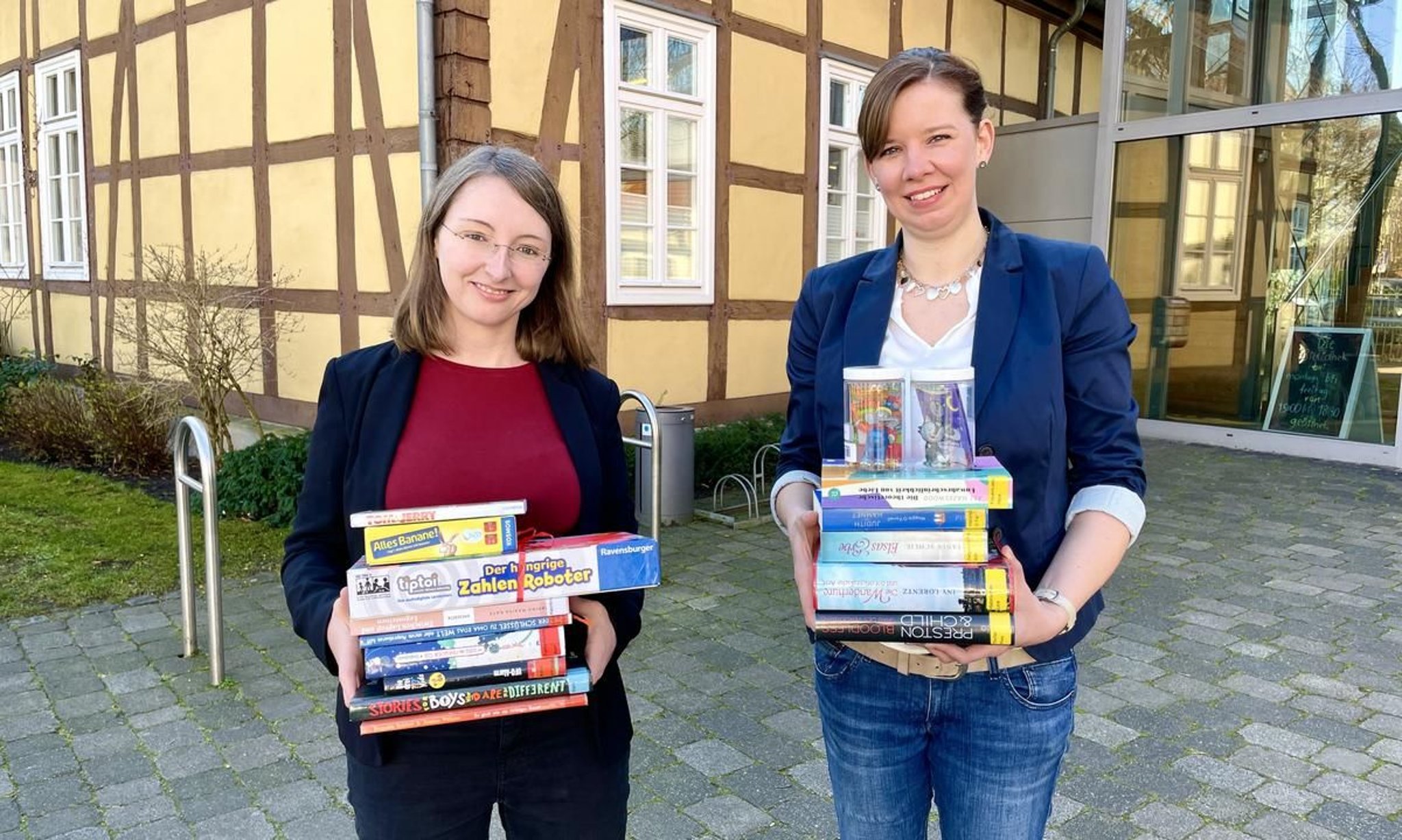 Zwei Frauen leiten Rietberger Stadtbibliothek