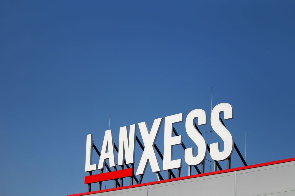 Lanxess erreicht 2021 trotz höherer Kosten Gewinnerwartungen