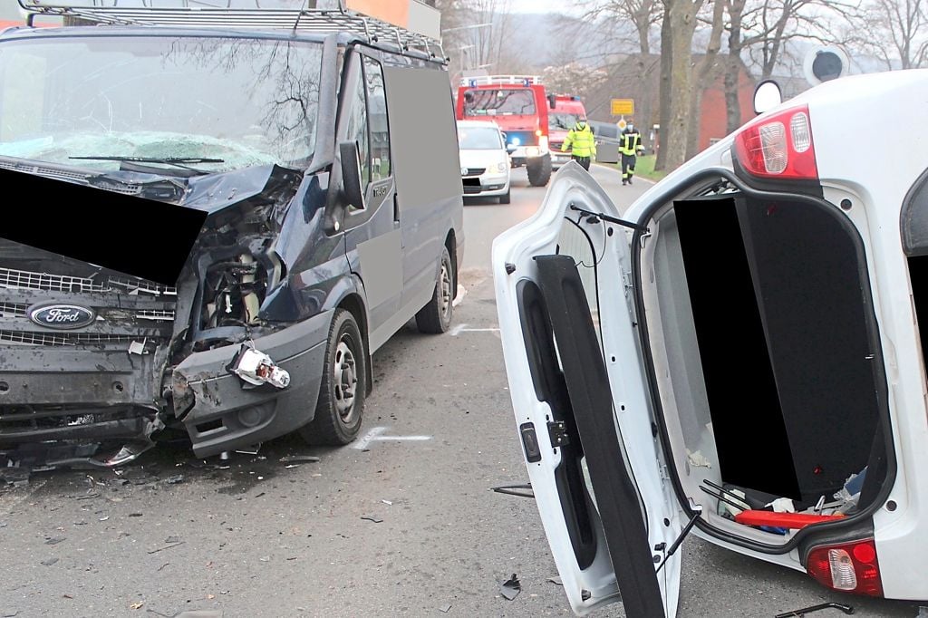 Zwei Verletzte nach Unfall
