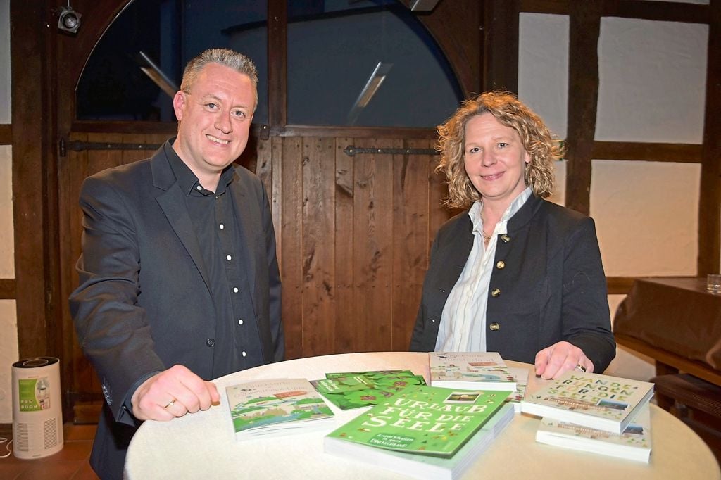 Lektüre für Glückssucher im Gepäck