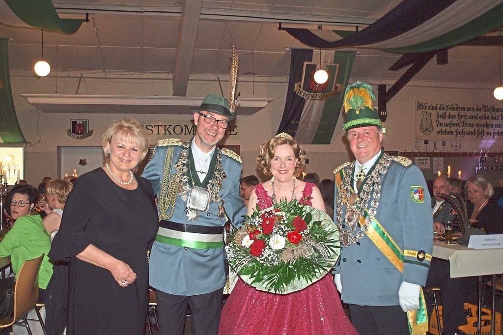 600 Gäste beim Ball der Königin in Bad Lippspringe