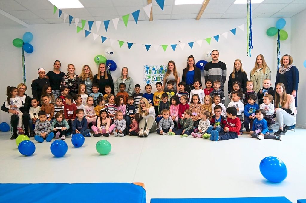 Eierlaufen und andere Spiele