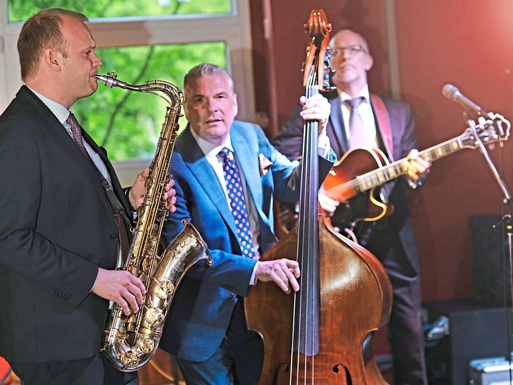 Jazz-Club: Wenn der Swing den Wonnemonat Mai „küsst“