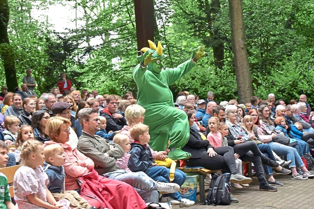 Ritter Rost feiert Premiere - und die Zuschauer singen mit