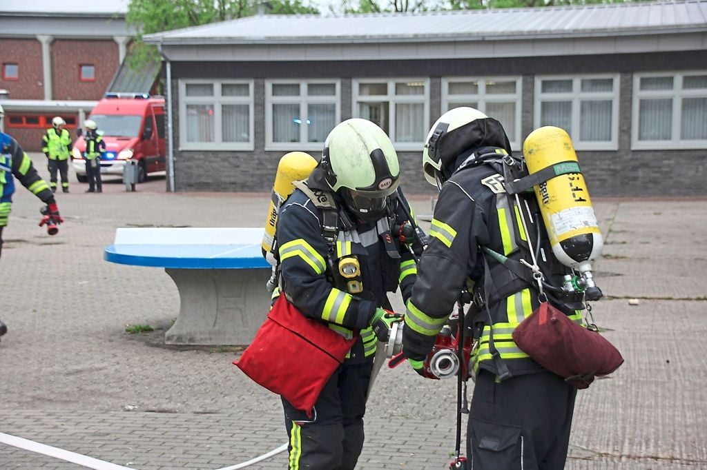 Alarm in Schule und Kindergarten