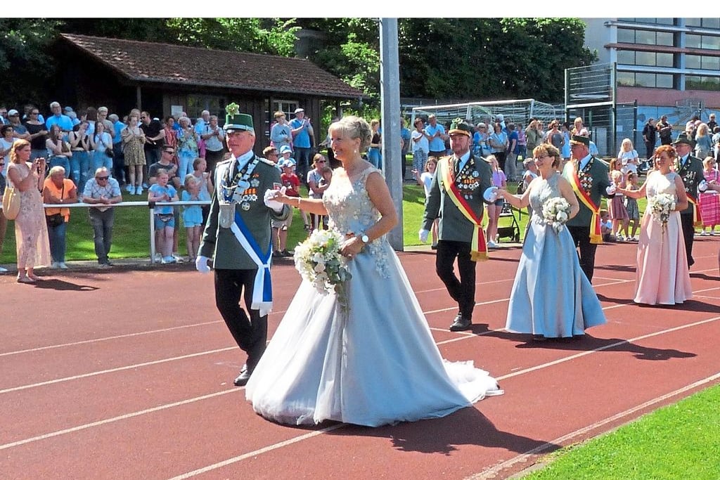 Kirchborchen feiert rauschendes Schützenfest