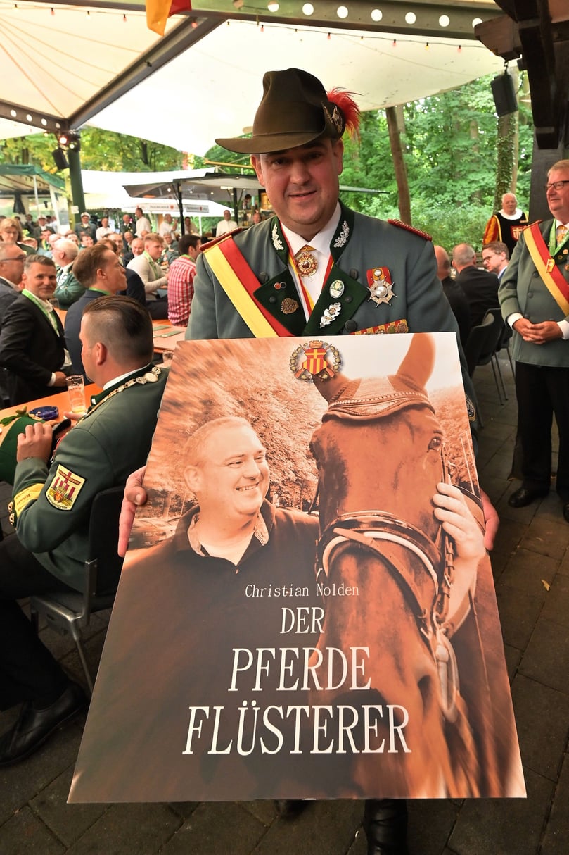 Dennis Happe ist Paderborns neuer Schützenkönig