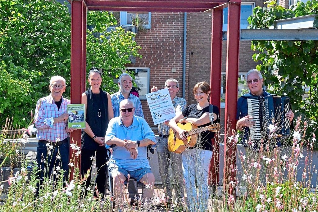„Enger singt“ im Roten Würfel