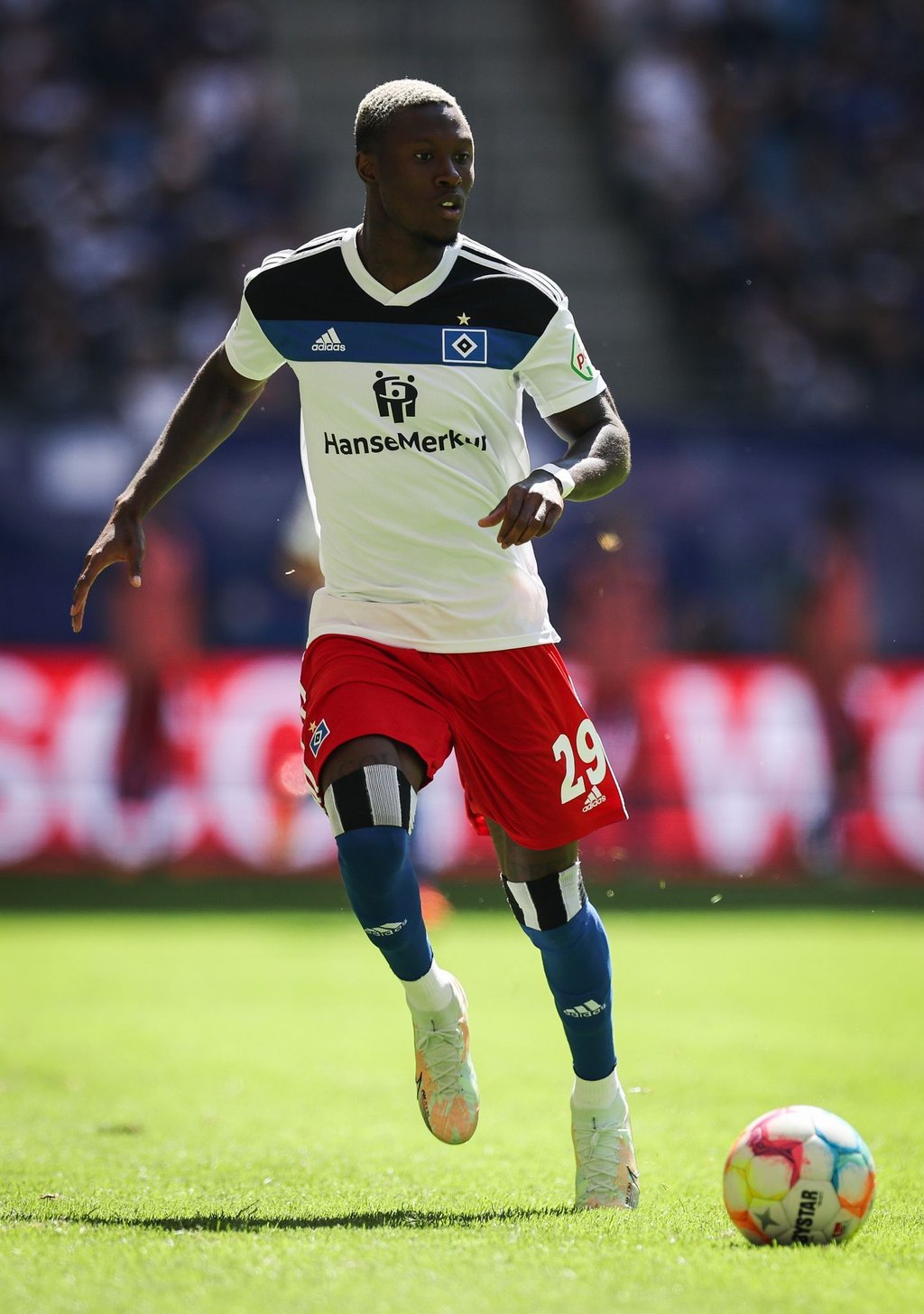 HSV-Spieler Opoku für fünf Spiele gesperrt