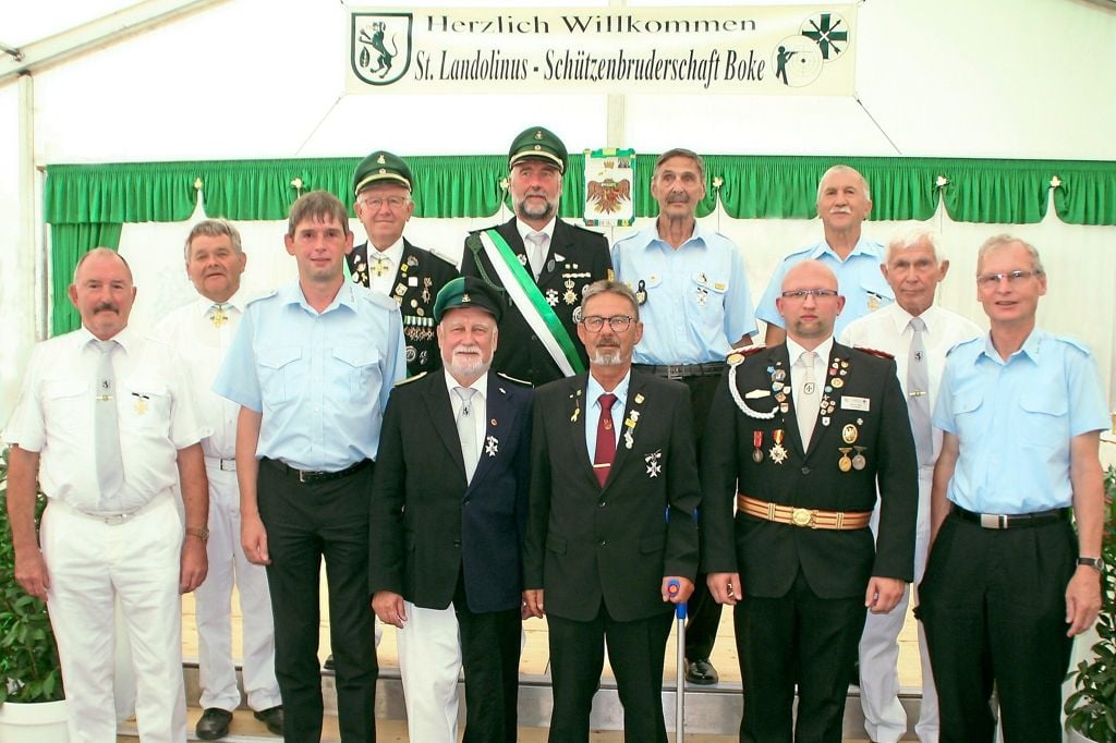 Boker Kameradschaft ehrt ehemalige Soldaten