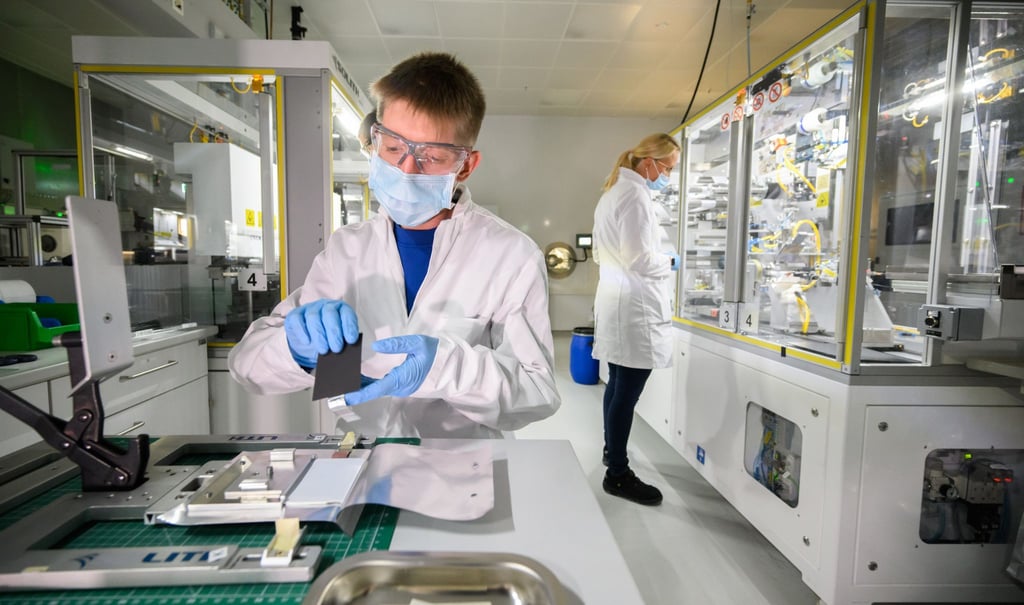 Chemieausbildung: VW braucht Spezialisten für Batterien