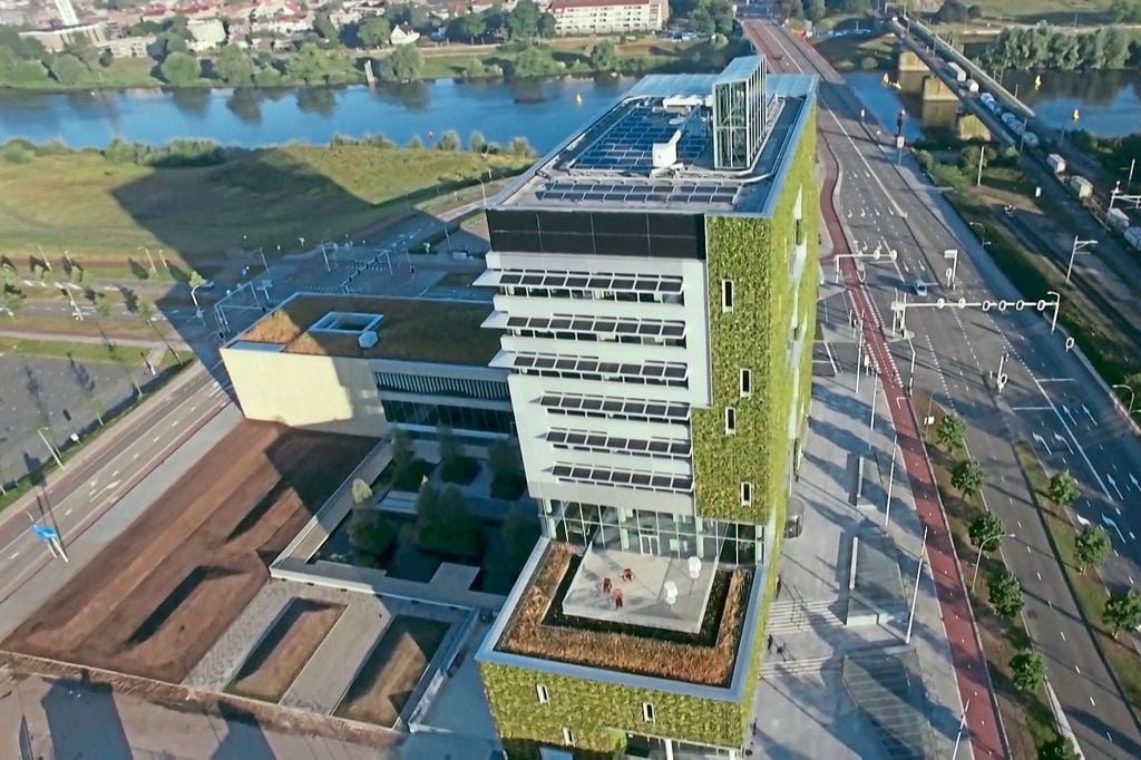 Rathaus-Neubau: Venlo als Vorbild?