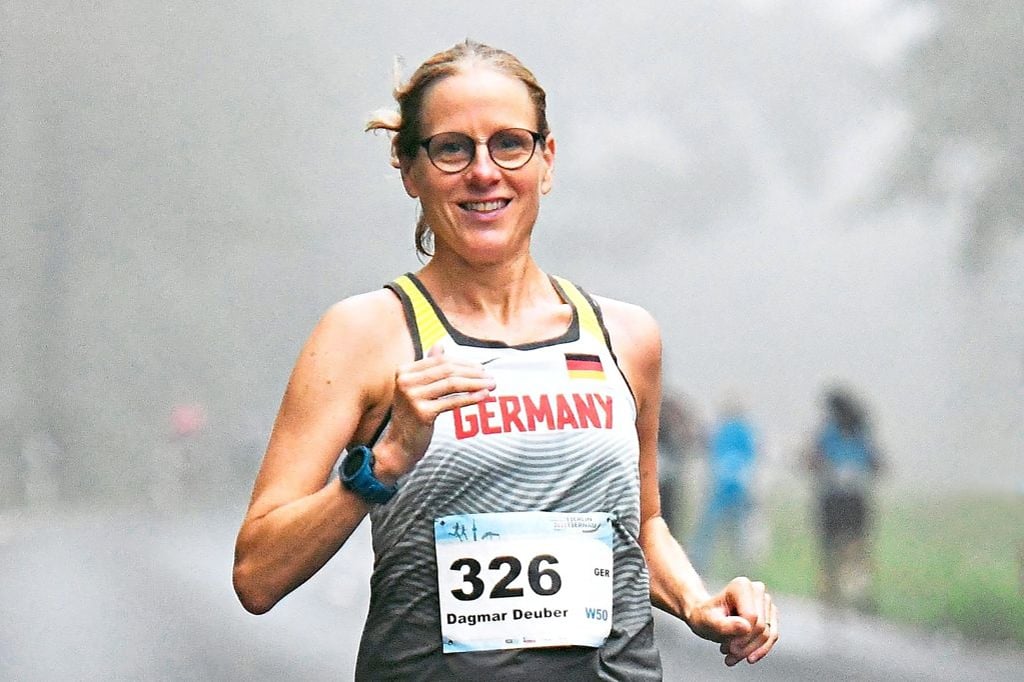 „Ein Marathon ist mir zu kurz“: Prof. Dagmar Deuber gewinnt WM-Bronze
