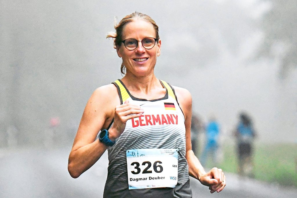 „Ein Marathon ist mir zu kurz“: Prof. Dagmar Deuber gewinnt WM-Bronze