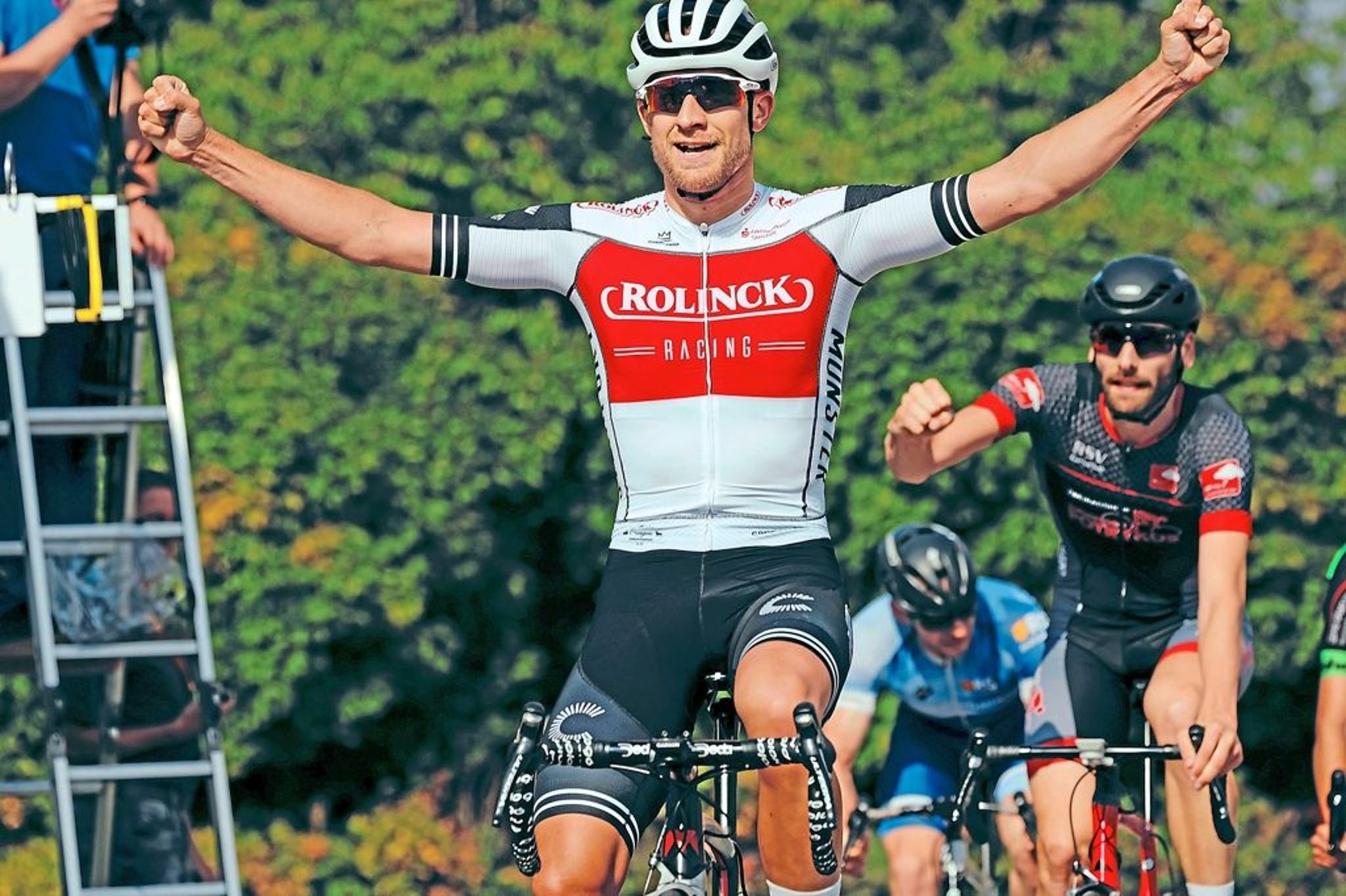 Jannick Gnoth zieht allen davon