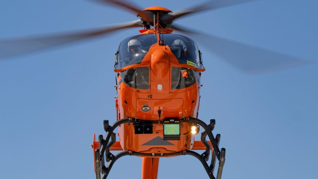 A2/Rheda-Wiedenbrück: Schwerer Unfall – Hubschrauber im Einsatz