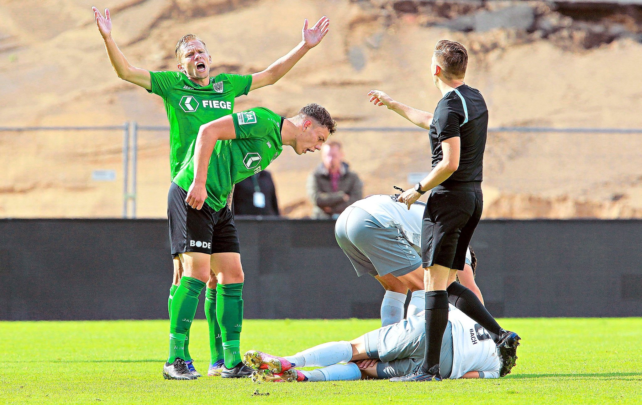 Gelb-Regel: Darum machte Preußen-Trainer Hildmann bei Remberg eine Ausnahme