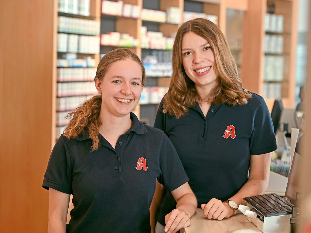 Eichen-Apotheke Hövelhof stellt zwei Finalistinnen