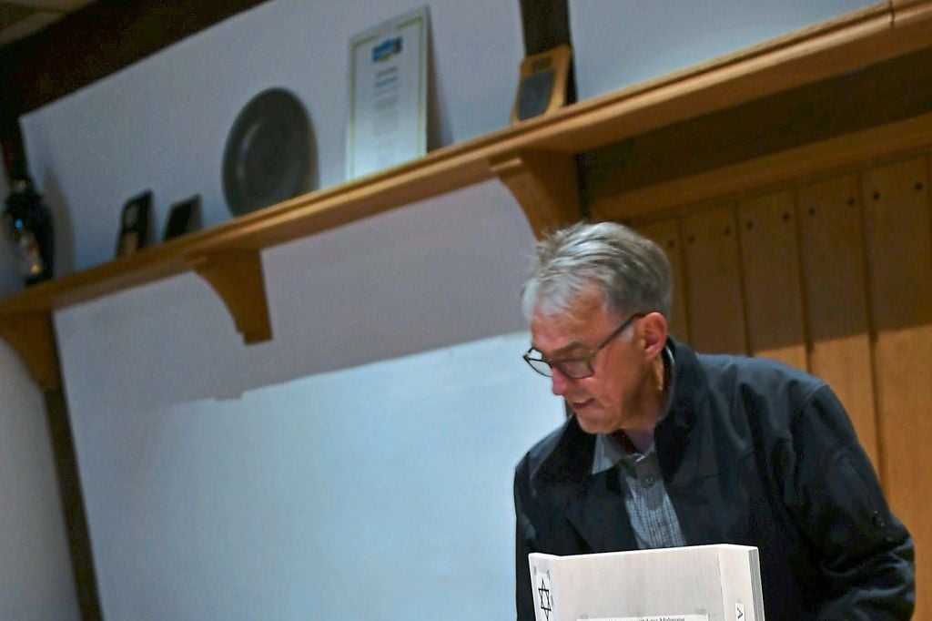 Zur Erinnerung und zur Mahnung