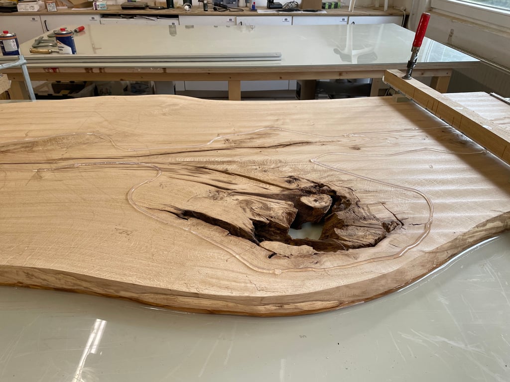 Tische erzählen Geschichten: Junges Paar gründet Tischlerei in Werther