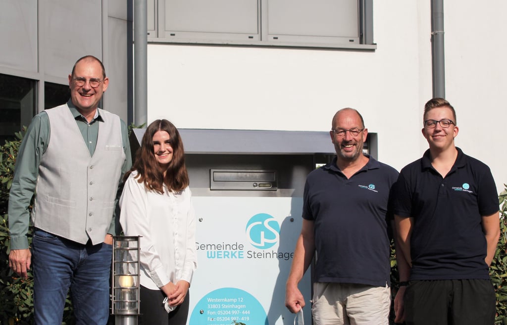 Verstärkung in Büro und Bädern: Neue Auszubildende bei Gemeinde und ...