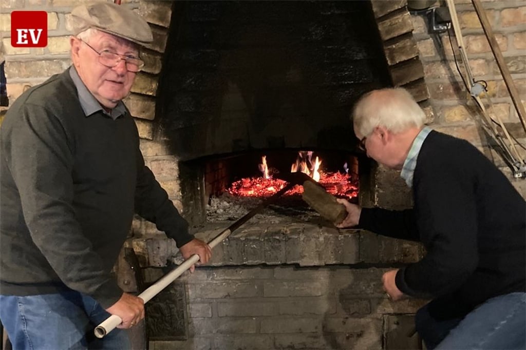 Mit 77: Praktikum am Ofen