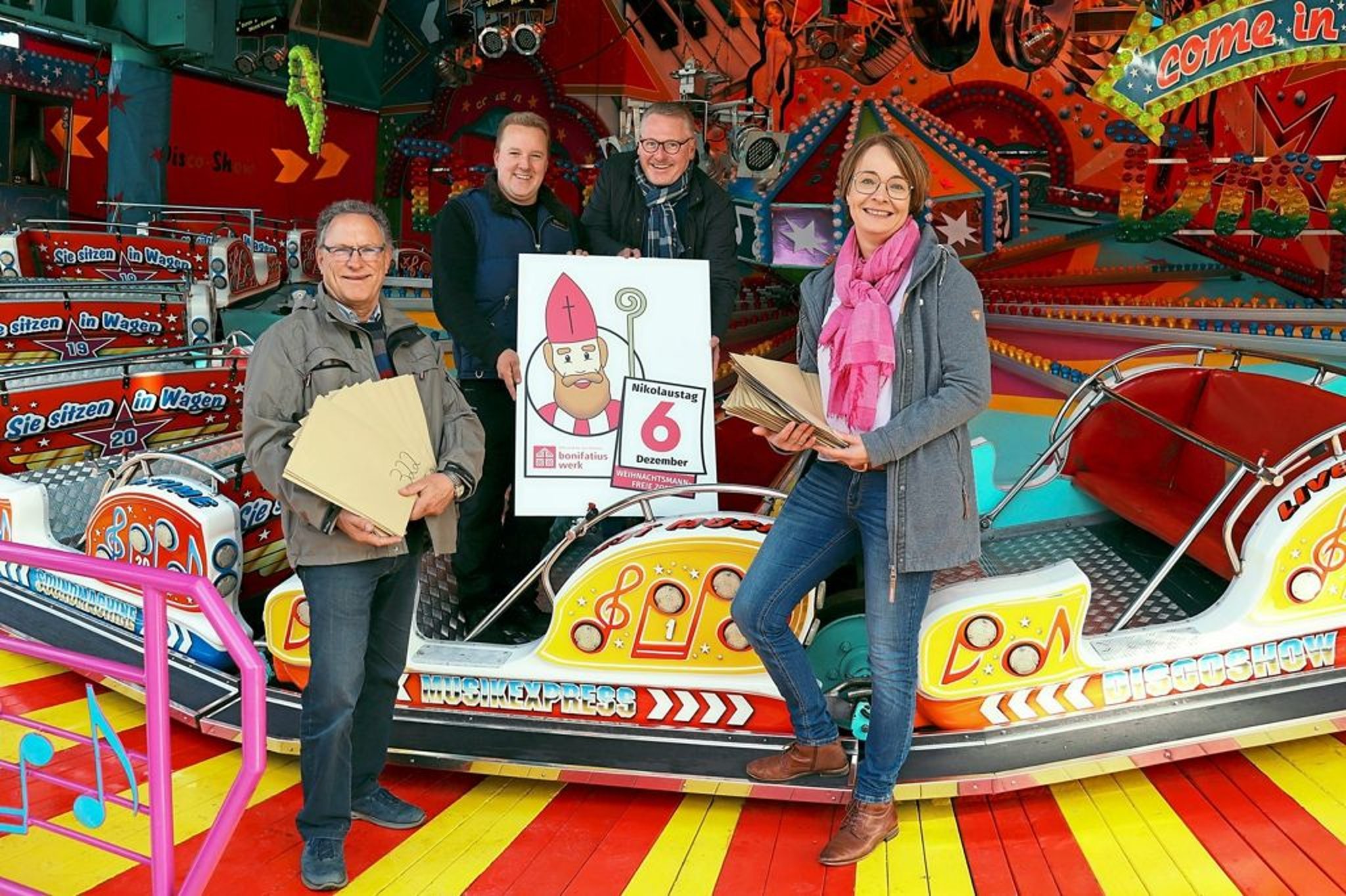 Mit der Bummeltüte über den Rummelplatz in Hövelhof