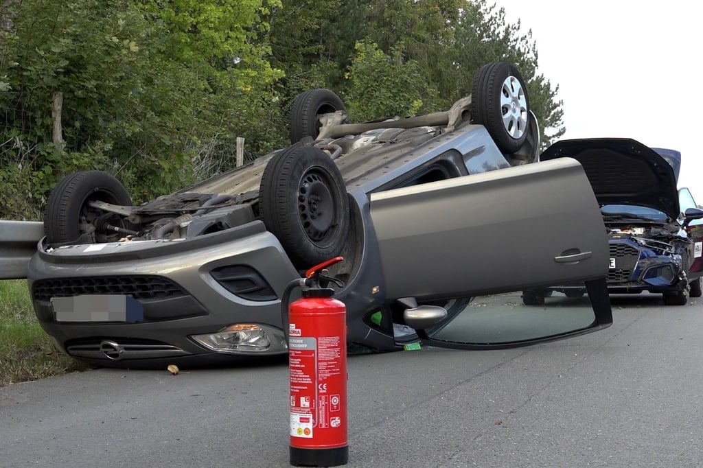 Drei Verletzte nach schwerem Unfall auf der A1