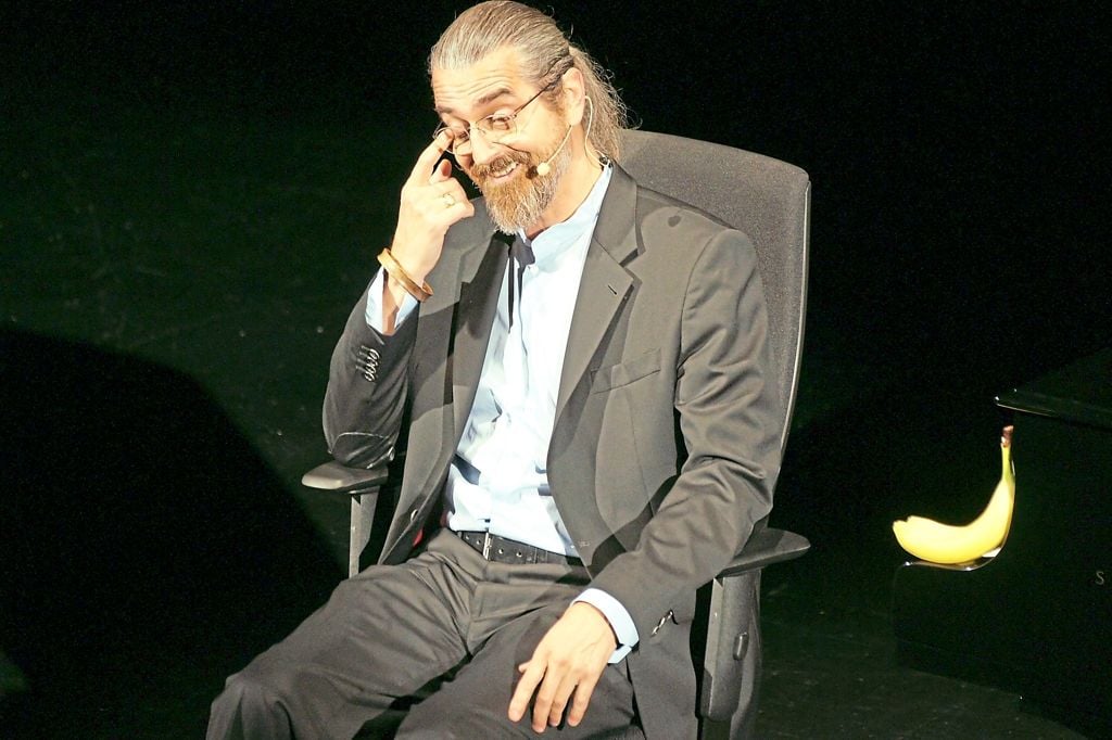 Bad Oeynhausen: Kabarettist Hagen Rether auf Zeitreise durch ...