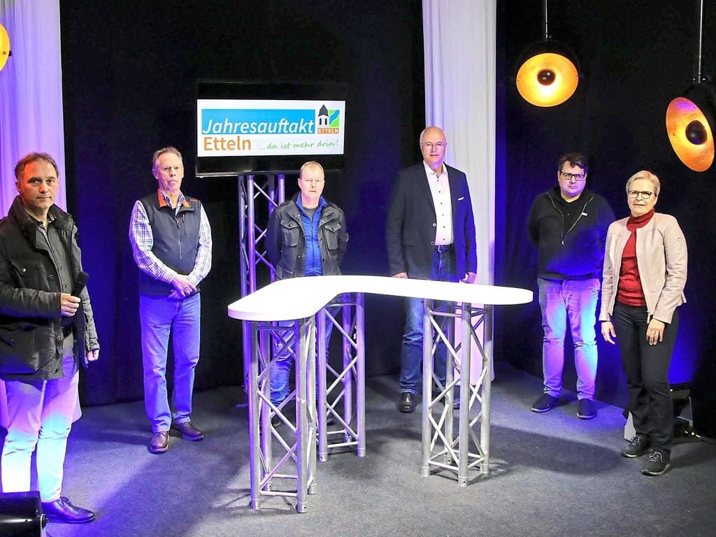 Ein Dorf feiert sich selbst