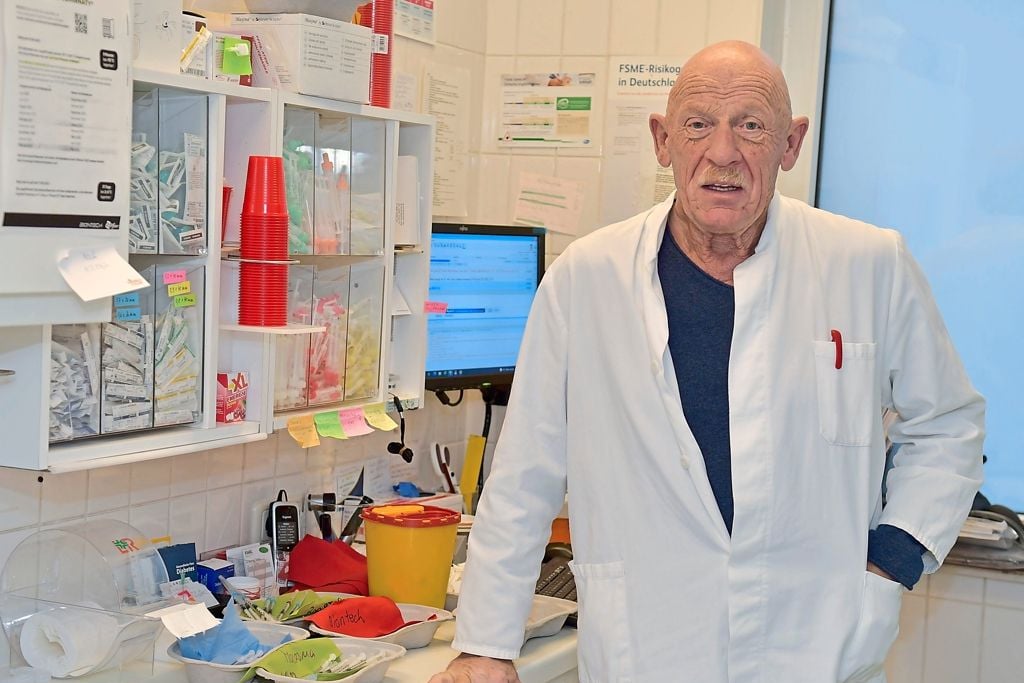 Joe Bausch: „Manchmal fliegen Tomaten“