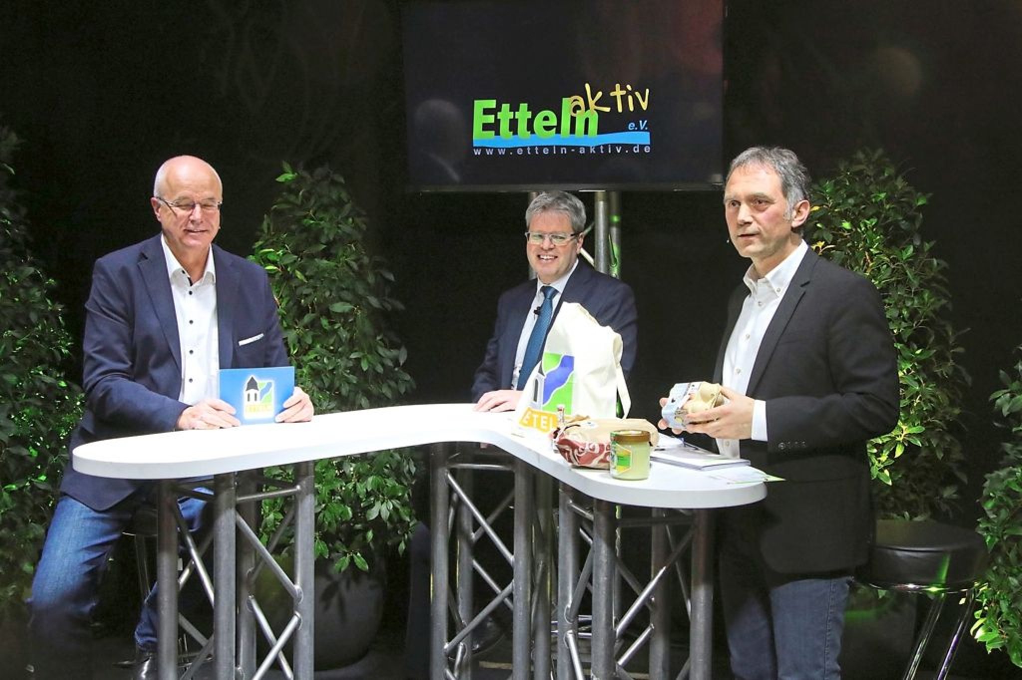 Mit „ettCARGO“ durch Etteln radeln