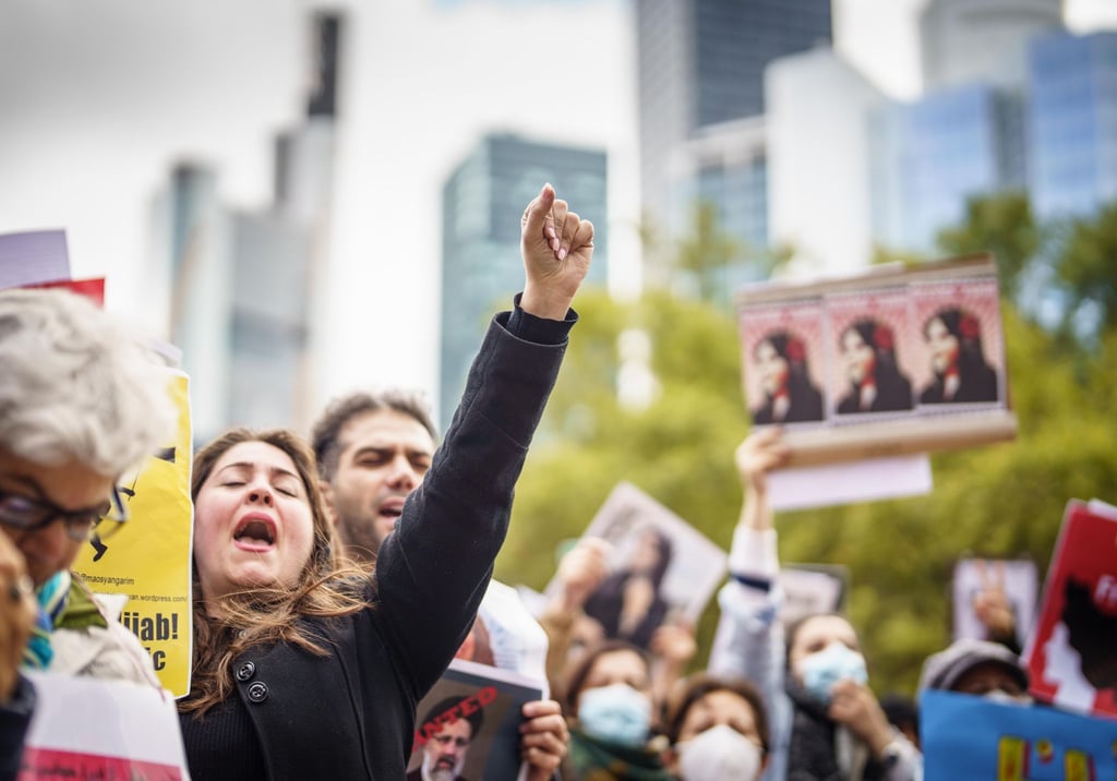 Tausende auf Protest-Kundgebungen gegen iranisches Regime Tausende auf Protest-Kundgebungen gegen iranisches Regime