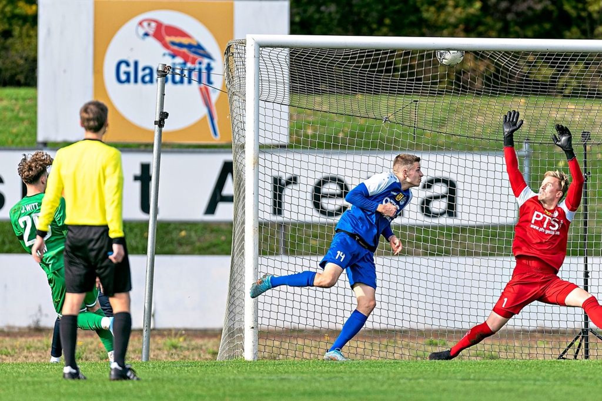 Kinderhaus feiert lauthals den Derbysieg in Hiltrup