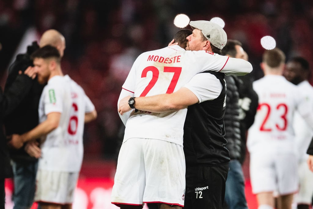 Kölns Trainer Baumgart verteidigt BVB-Stürmer Modeste