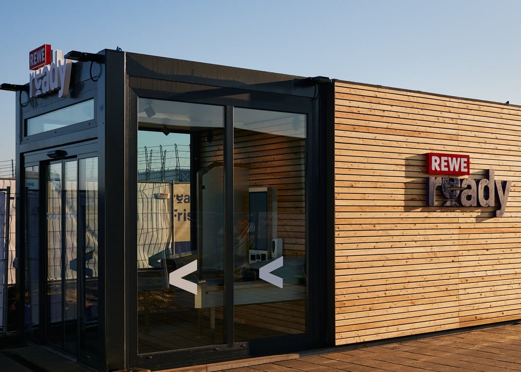 Einkaufen rund um die Uhr: Supermarkt-Container aus Paderborn ist marktreif