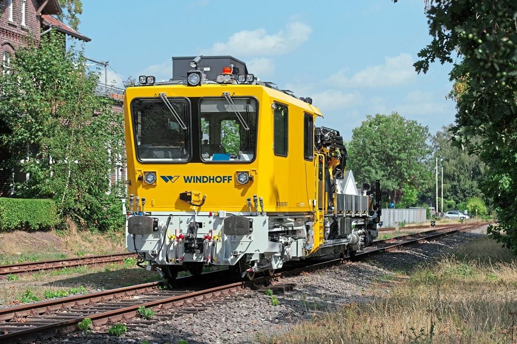 Windhoff-Zug soll Schnee schieben und Weichen wechseln